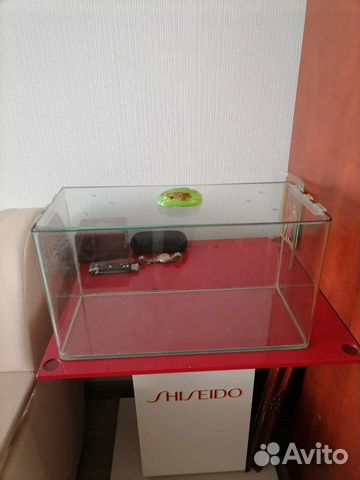 Аквариум с принадлежностими