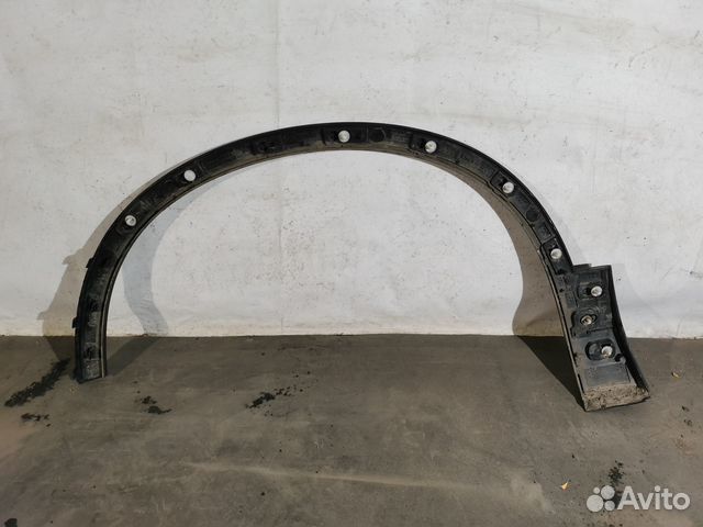 Volvo XC40 2017-2022 накладка передняя правая в Москве, цена 1 000 руб ...