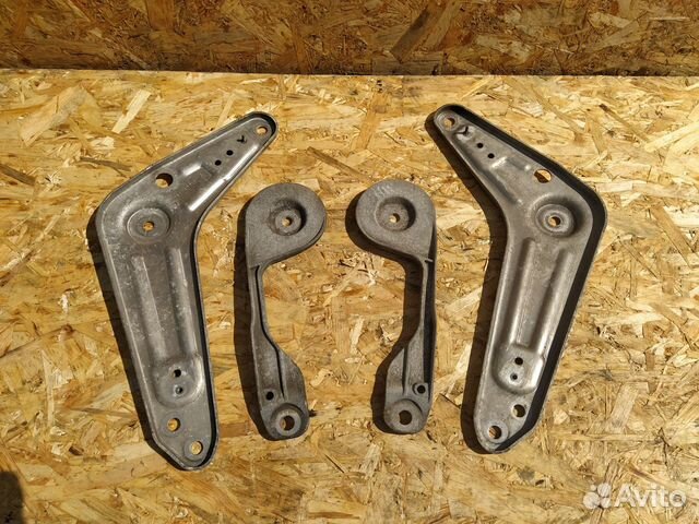 BMW X5 E70 X6 E71 реактивная тяга купить в Москве BMW 33326770980 | Авито